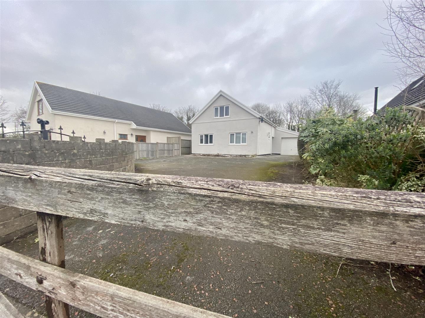 Pencaerfenni Park, Crofty, Swansea, £350,000 - Dawsons Property